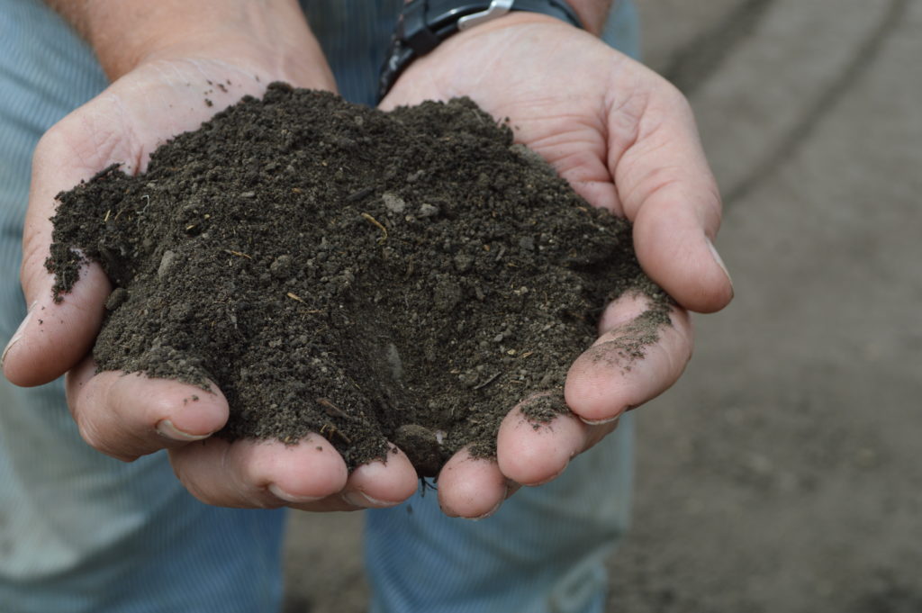 BLACK DIRT - Valley Aggregates